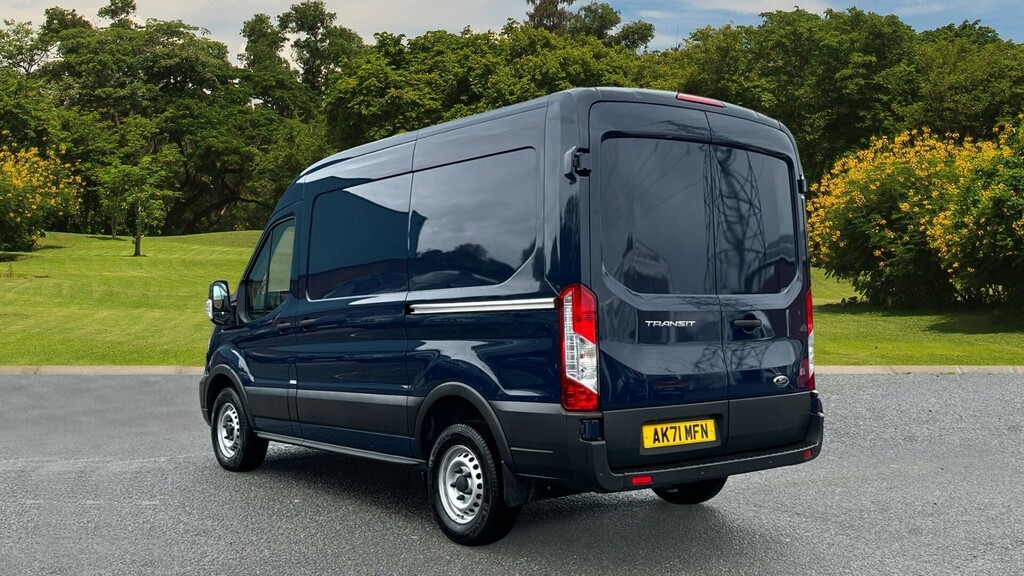 Used 2022 Ford Transit Custom AK71MFE Leader on Finance in Orpington £ ...