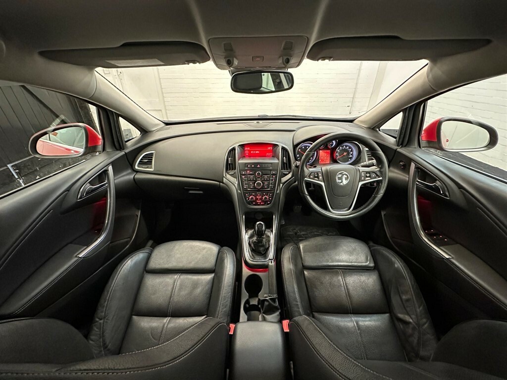 Used 2014 Vauxhall Astra NA14KWC 2.0 CDTi Elite Sports Tourer Euro 5 (s ...