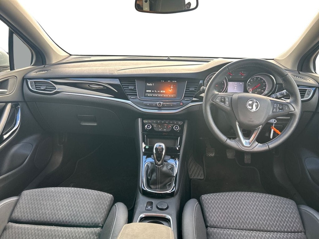 Used 2019 Vauxhall Astra L069BFX 1.4i Turbo Griffin Hatchback 5dr ...