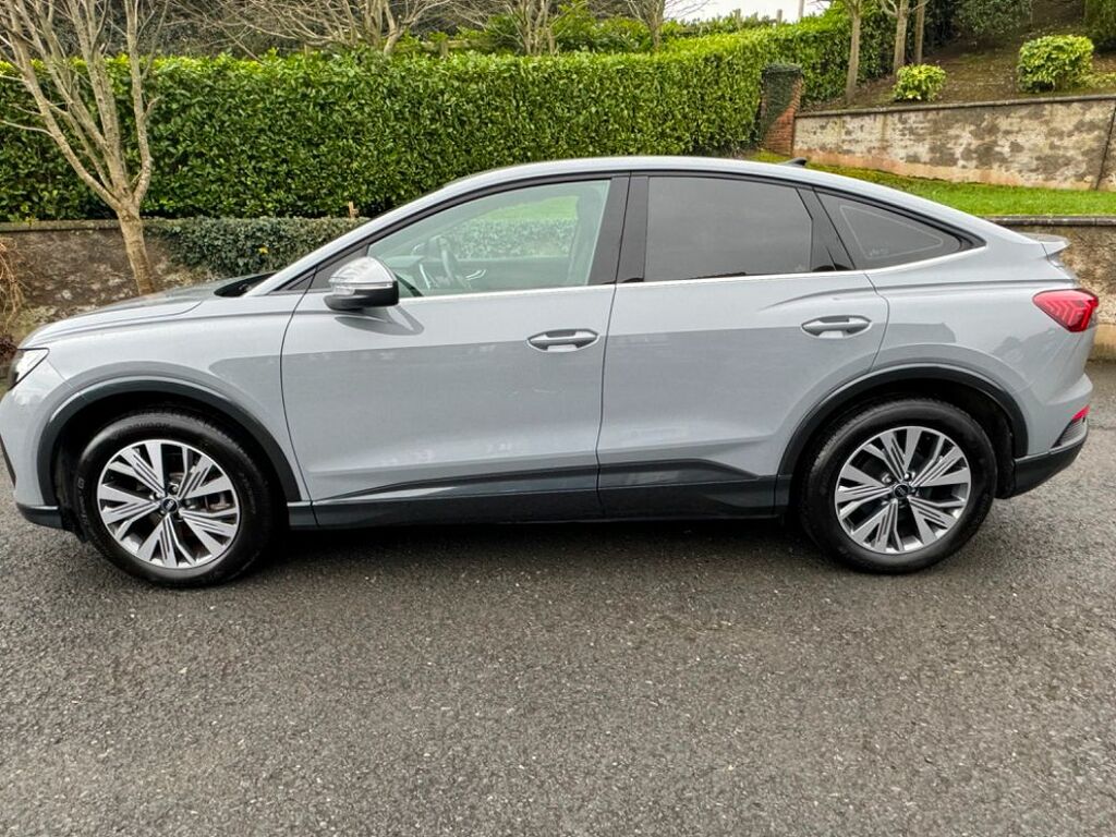 Used 2022 Audi Q4 E Tron CP71OZJ Q4 S line 40 e-tron 150,00 kW on ...