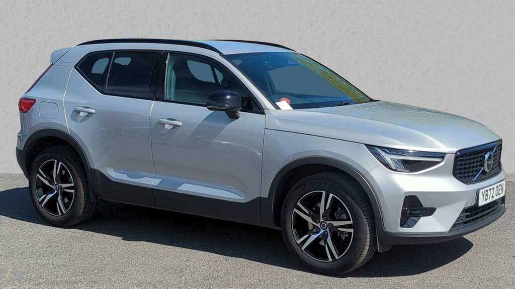 Used 2022 Volvo XC40 WG71UTM Momentum, B4 mild hybrid Sat Nav Cruise & Climate on Finance in ...