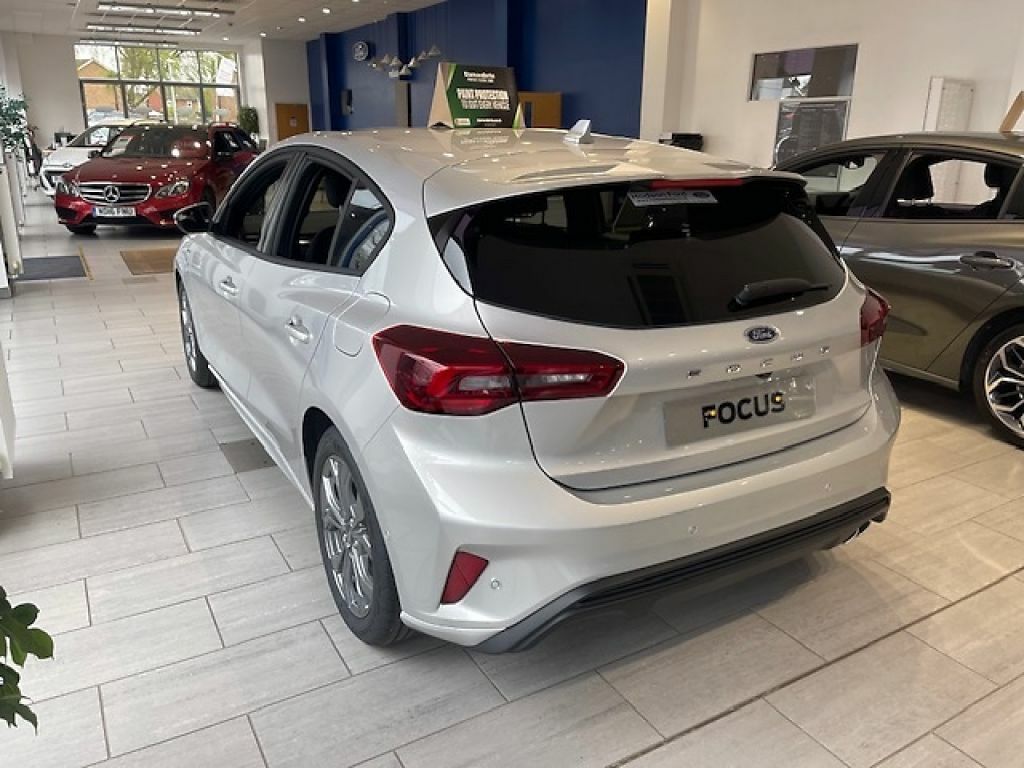 Used 2024 Ford Focus WN73EBZ 1.0T EcoBoost MHEV ST-Line Euro 6 (s/s ...