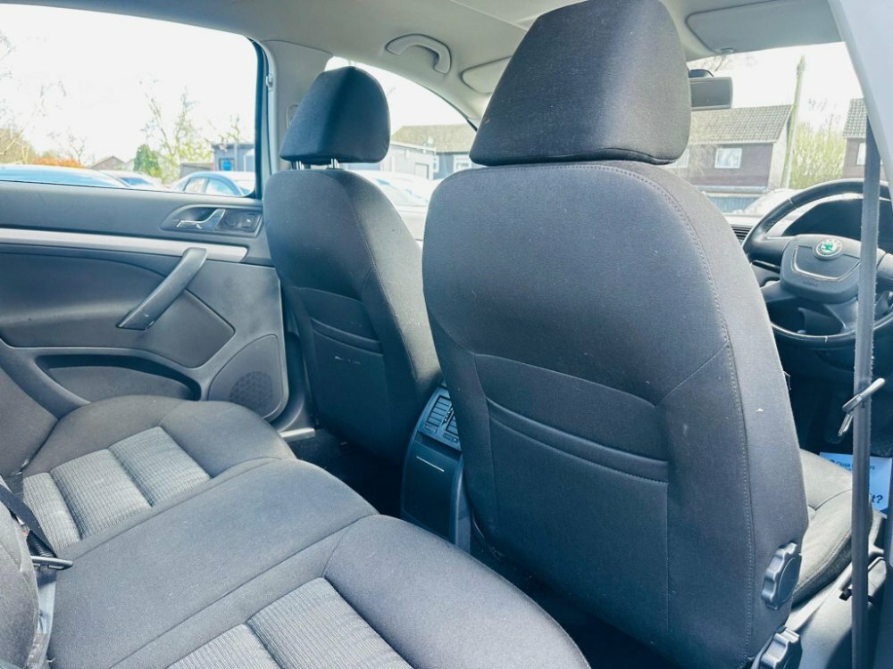 Used 2011 Skoda Octavia PN11TGK 1.6 MPI Elegance Euro 5 5dr on Finance ...