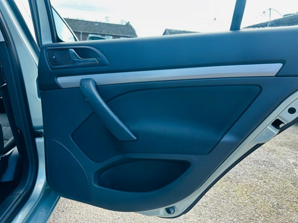 Used 2011 Skoda Octavia PN11TGK 1.6 MPI Elegance Euro 5 5dr on Finance ...