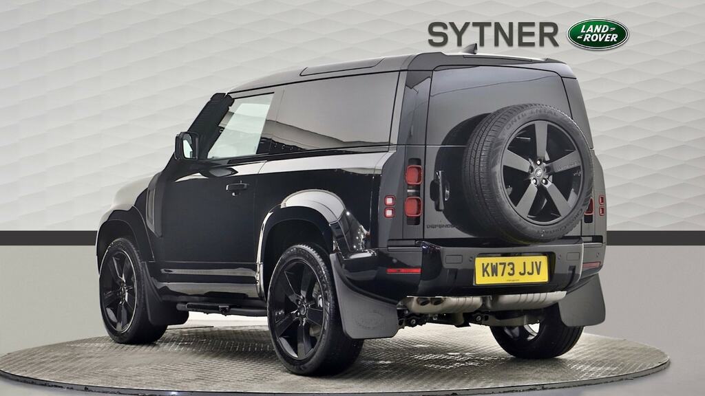 Used 2023 Land Rover Defender 90 GJ23HLM 3.0 D250 Hard Top SE Auto on ...
