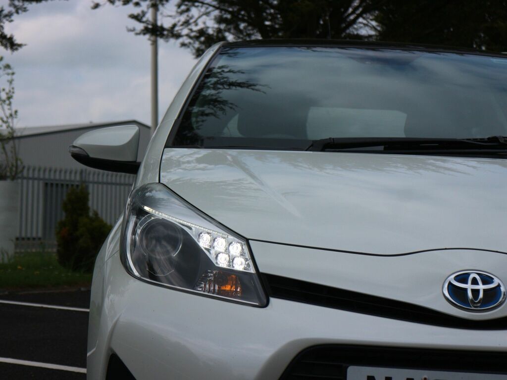 Used 2012 Toyota Yaris NA62FBJ 1.5 T SPIRIT HYBRID 5d 75 BHP on Finance ...